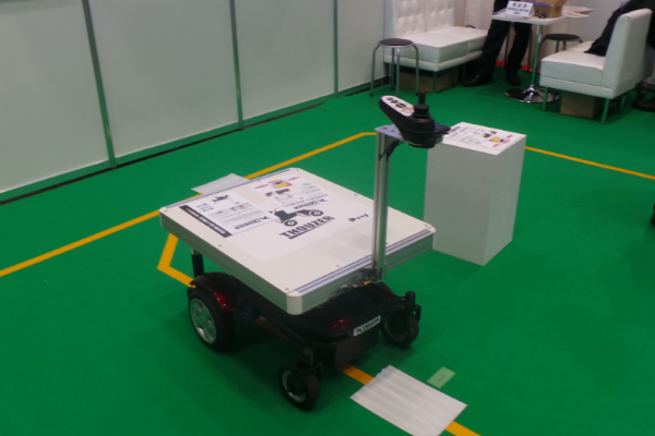 "'로봇 활용'의 미래를 보여주다"